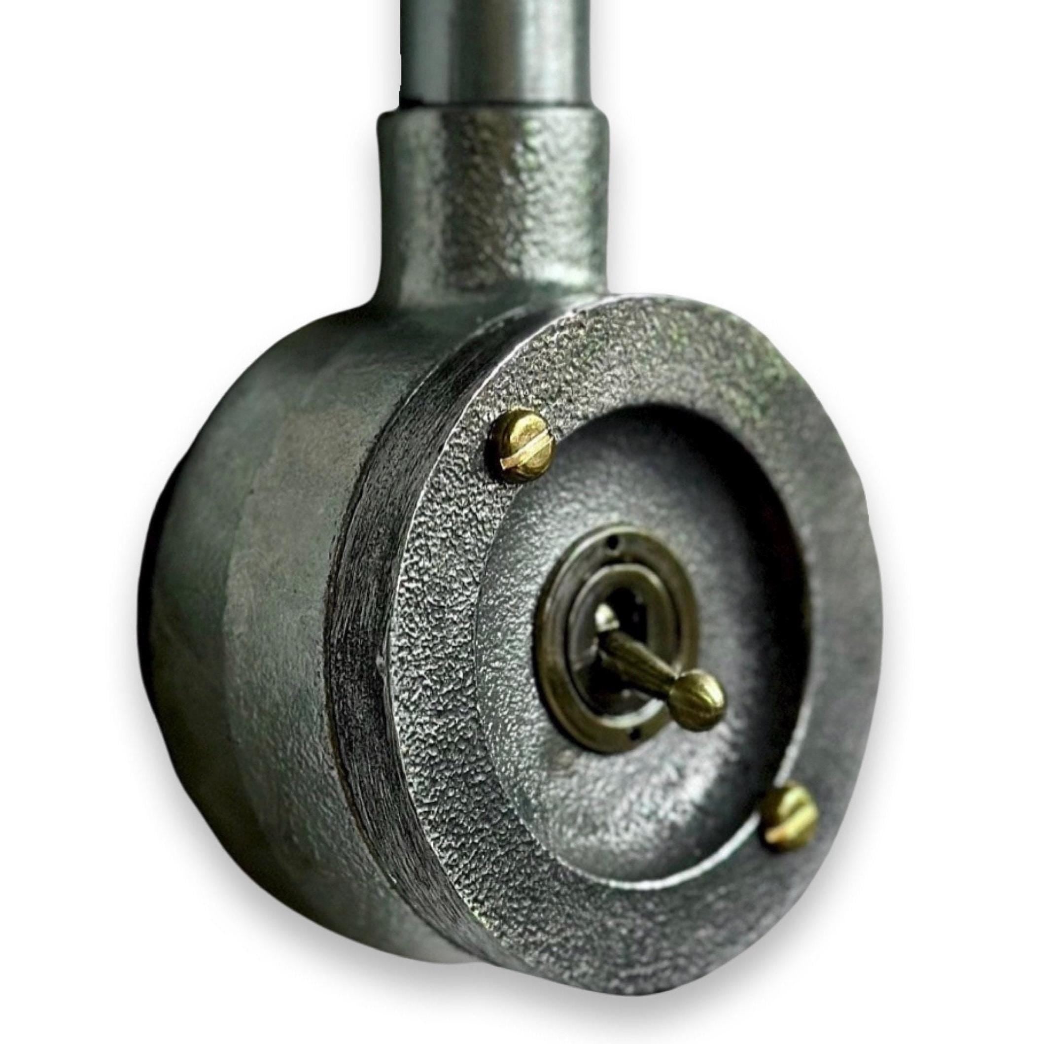 Single Gang Solid Cast Conduit Metal Conduit Light Switch Industrial 2 ...